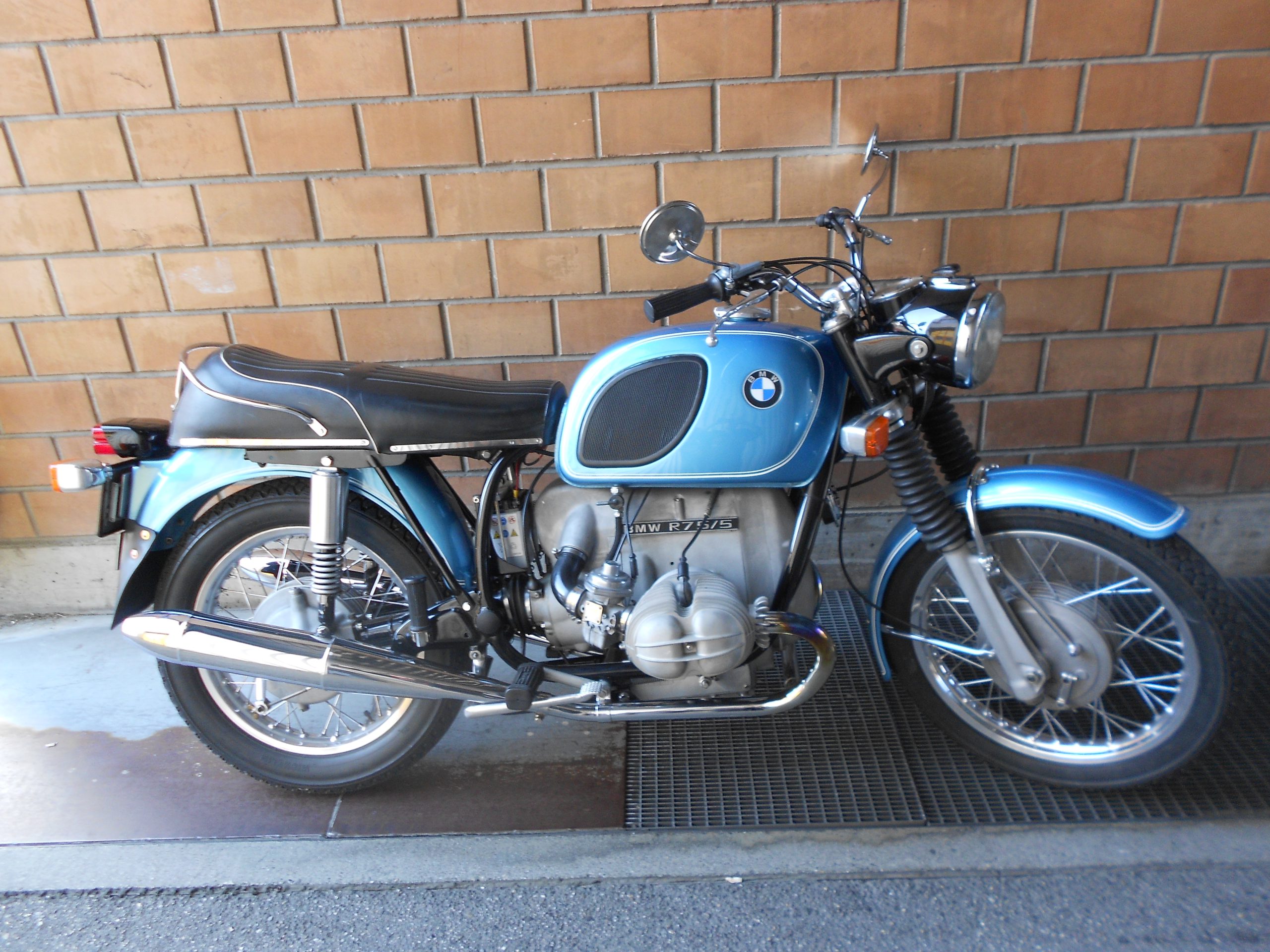 BMW R 75/5 - Moto Secours